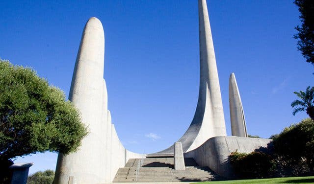2017 Full Moon Picnic at the Taal Monument in Paarl