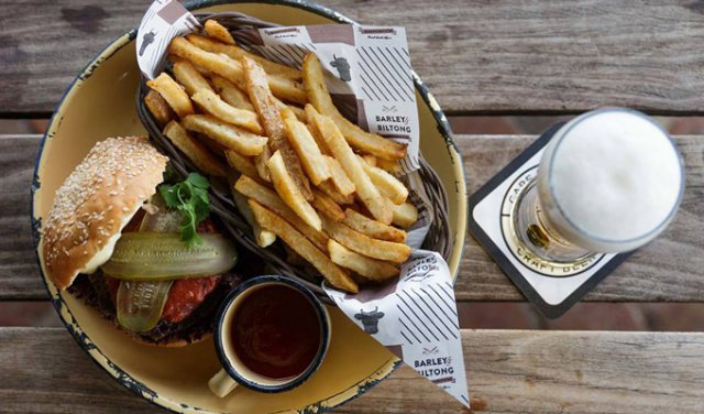 Sundowners, Food Specials And Live Music In Paarl
