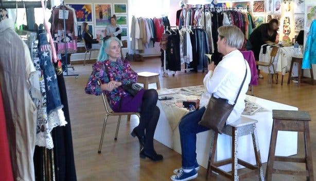 Wear Your Favourite Fashion Era with Some Finds From the Retro ...