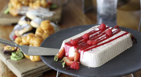Break Bread With Friends and Family at this Spectacular Seaside Eatery